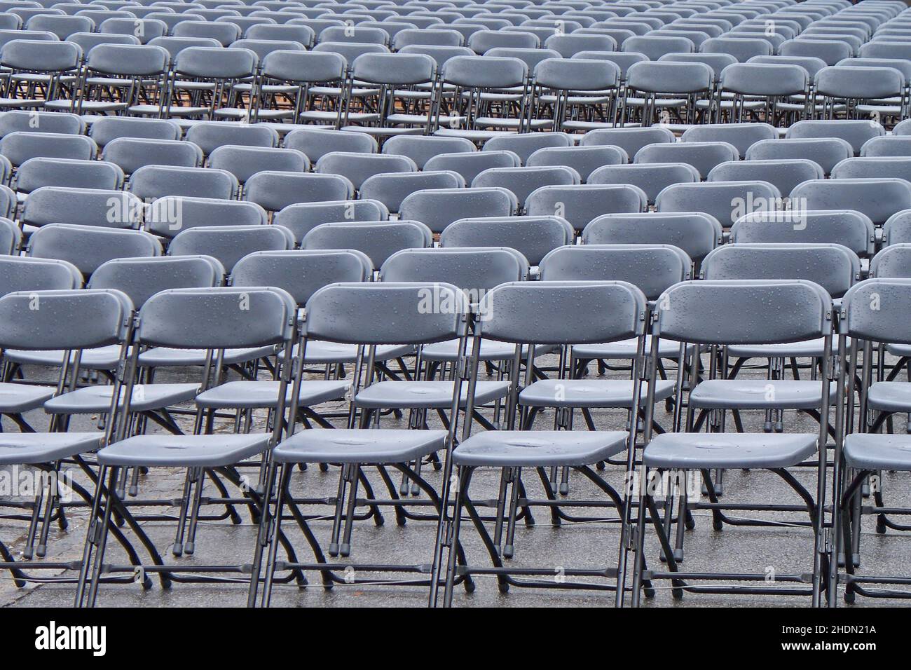 Concert seating hi-res stock photography and images - Alamy