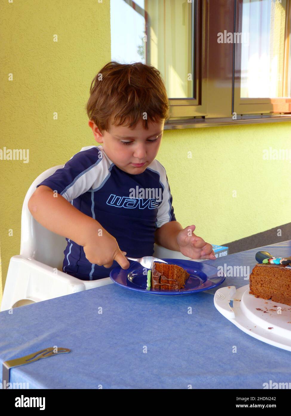 boy, eating, chocolate cake, boys, eat, chocolate cakes Stock Photo - Alamy