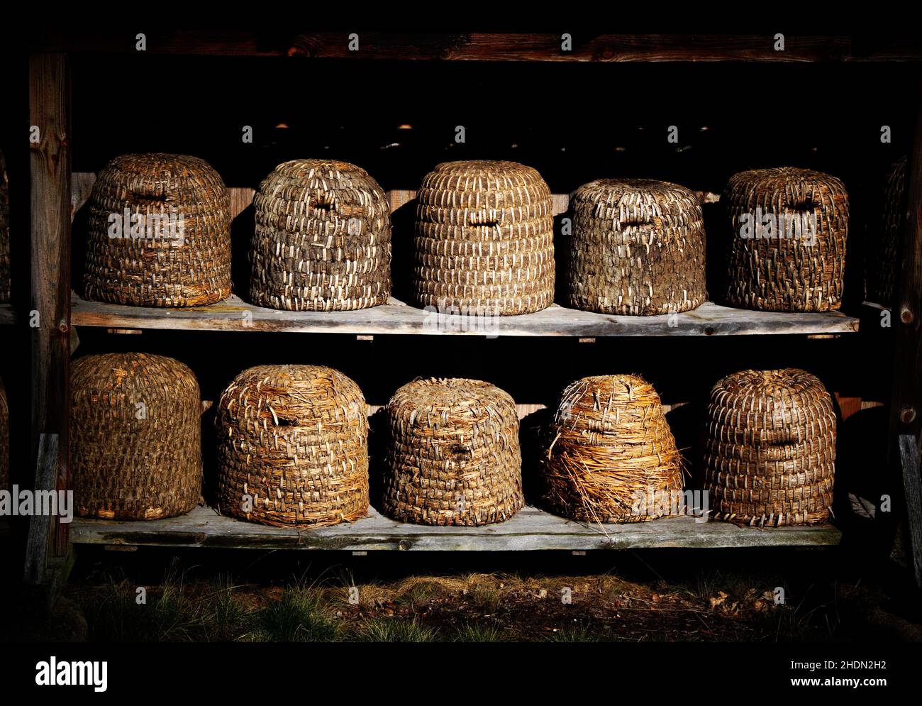 beehive, apiary, bee box, beehives, apiaries, bee boxs Stock Photo - Alamy
