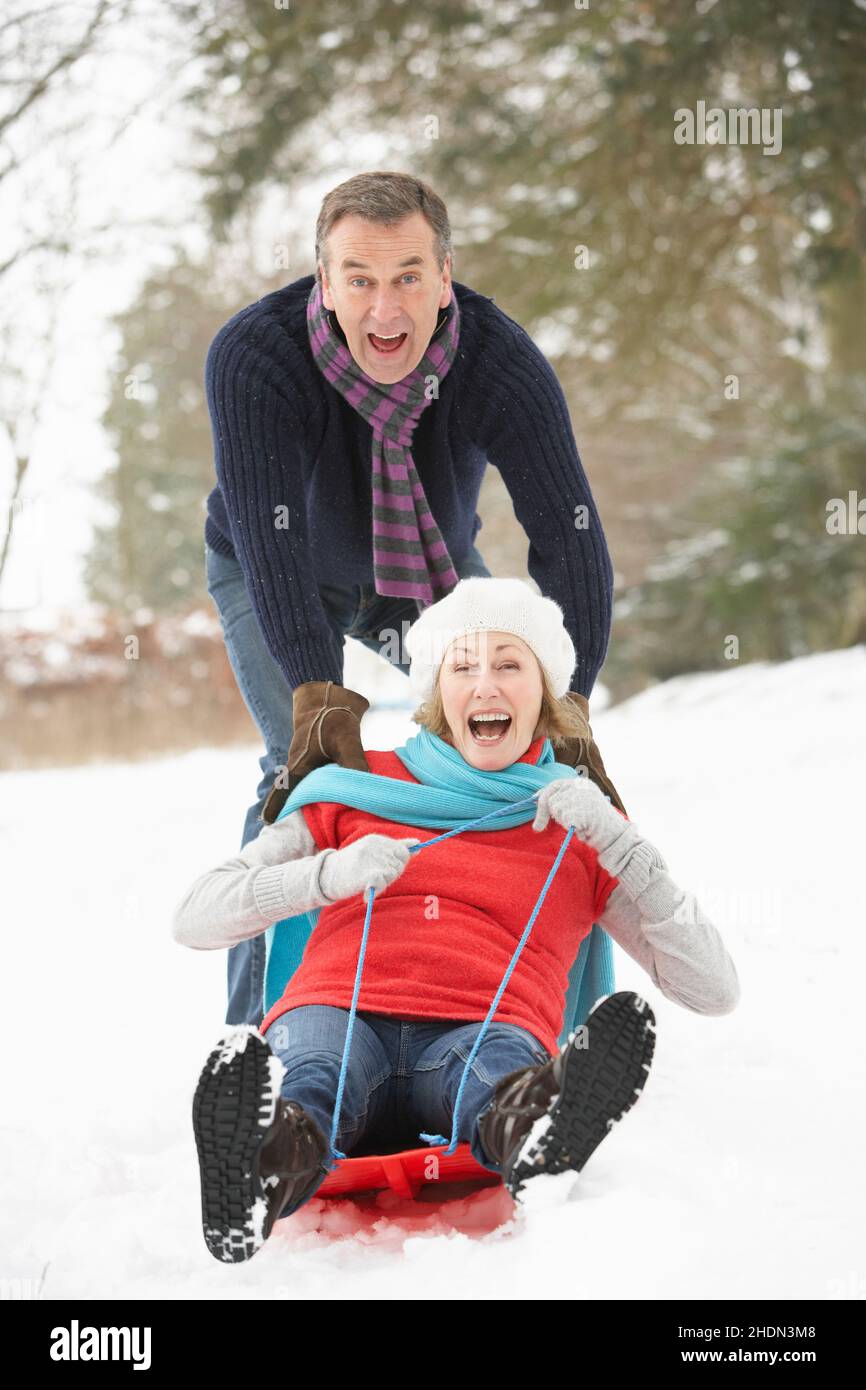 Couples sleigh hi-res stock photography and images - Alamy