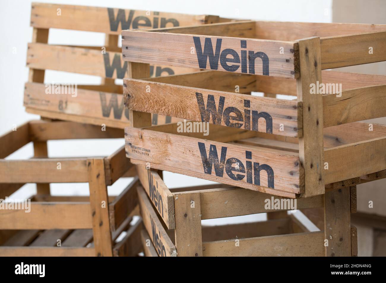 Wood chests hi-res stock photography and images - Alamy