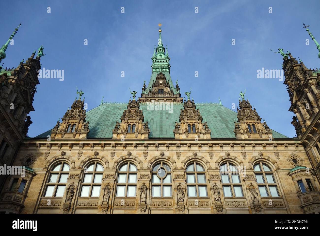 hamburger rathaus, hamburg town hall Stock Photo - Alamy