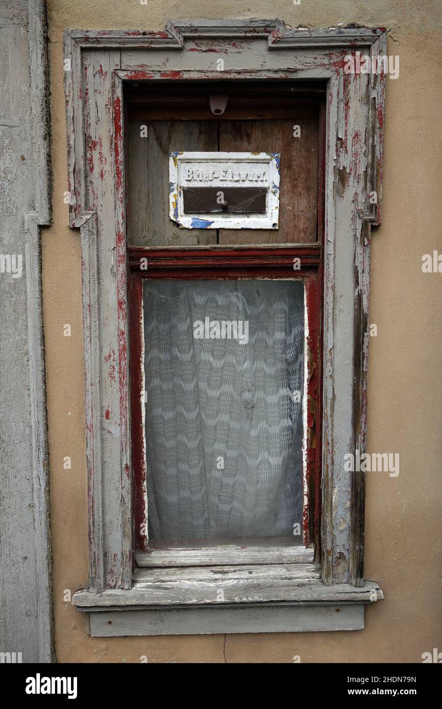 window, letter insertion, windows, letter insertions Stock Photo - Alamy