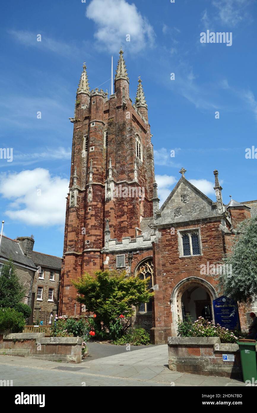 Totnes building hi-res stock photography and images - Alamy