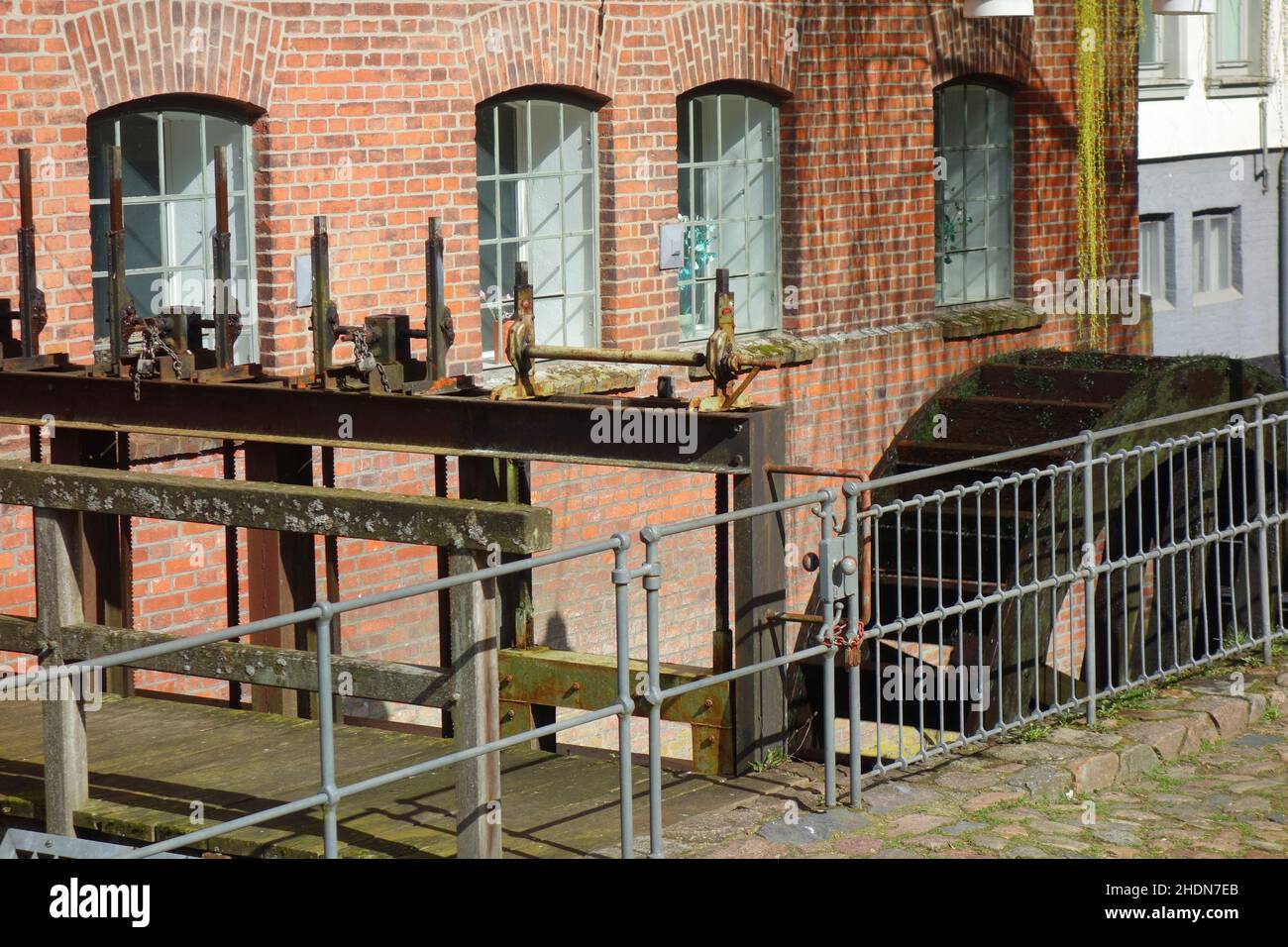 Grist mill wheel hi-res stock photography and images - Alamy