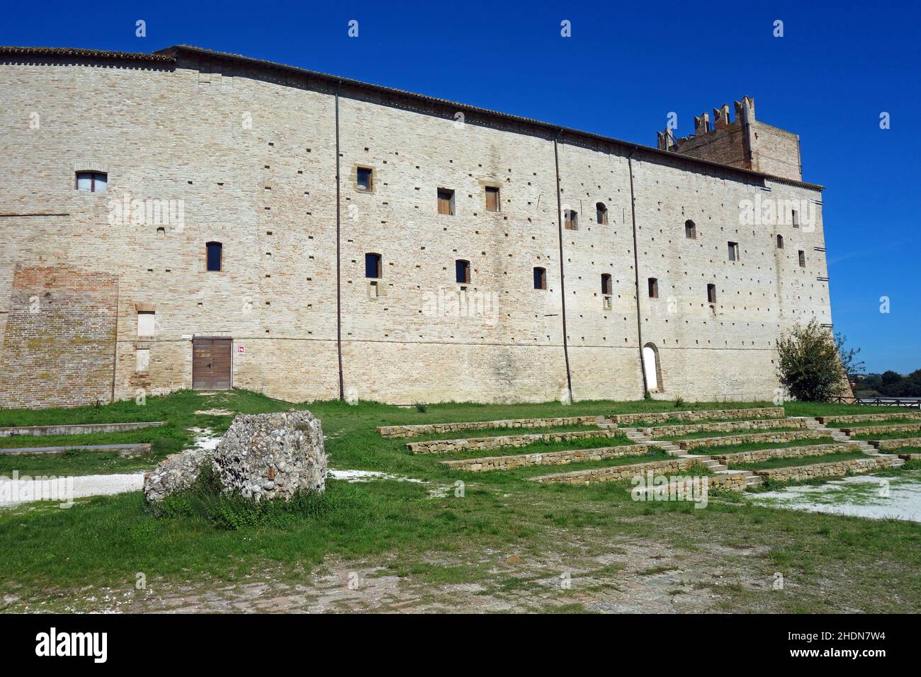 Castello della rancia castle hi-res stock photography and images - Alamy
