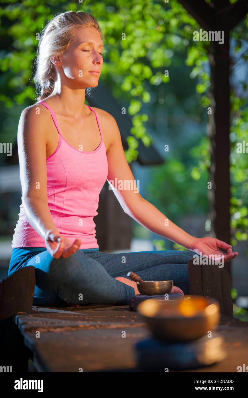 Silent concentration hi-res stock photography and images - Alamy