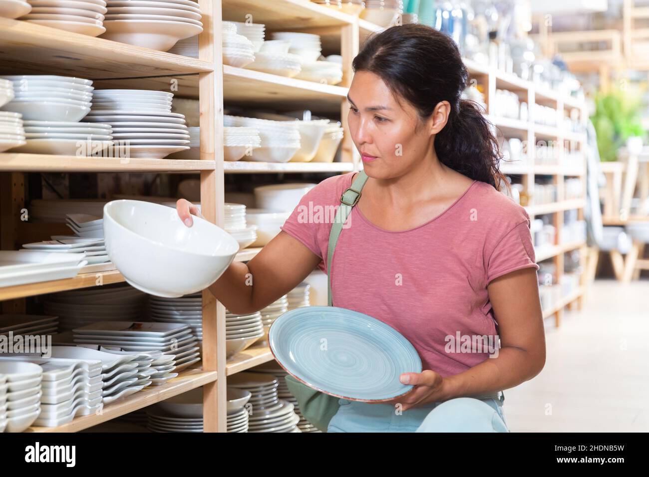 Hypermarket plates hi-res stock photography and images - Alamy
