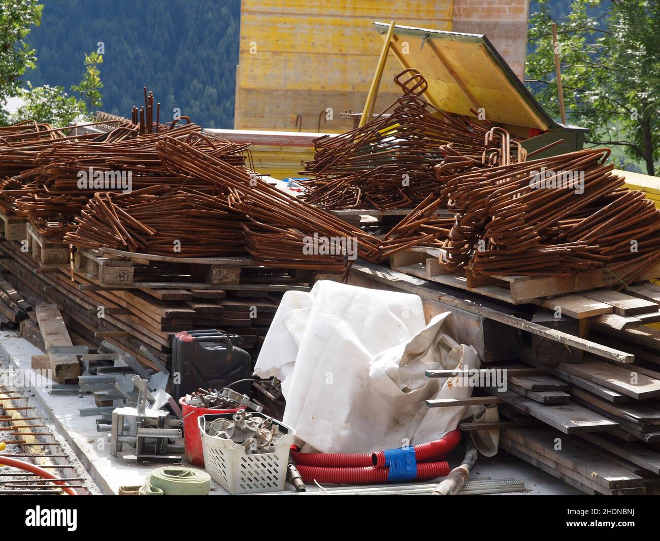steel grid, grid, steel grids Stock Photo - Alamy