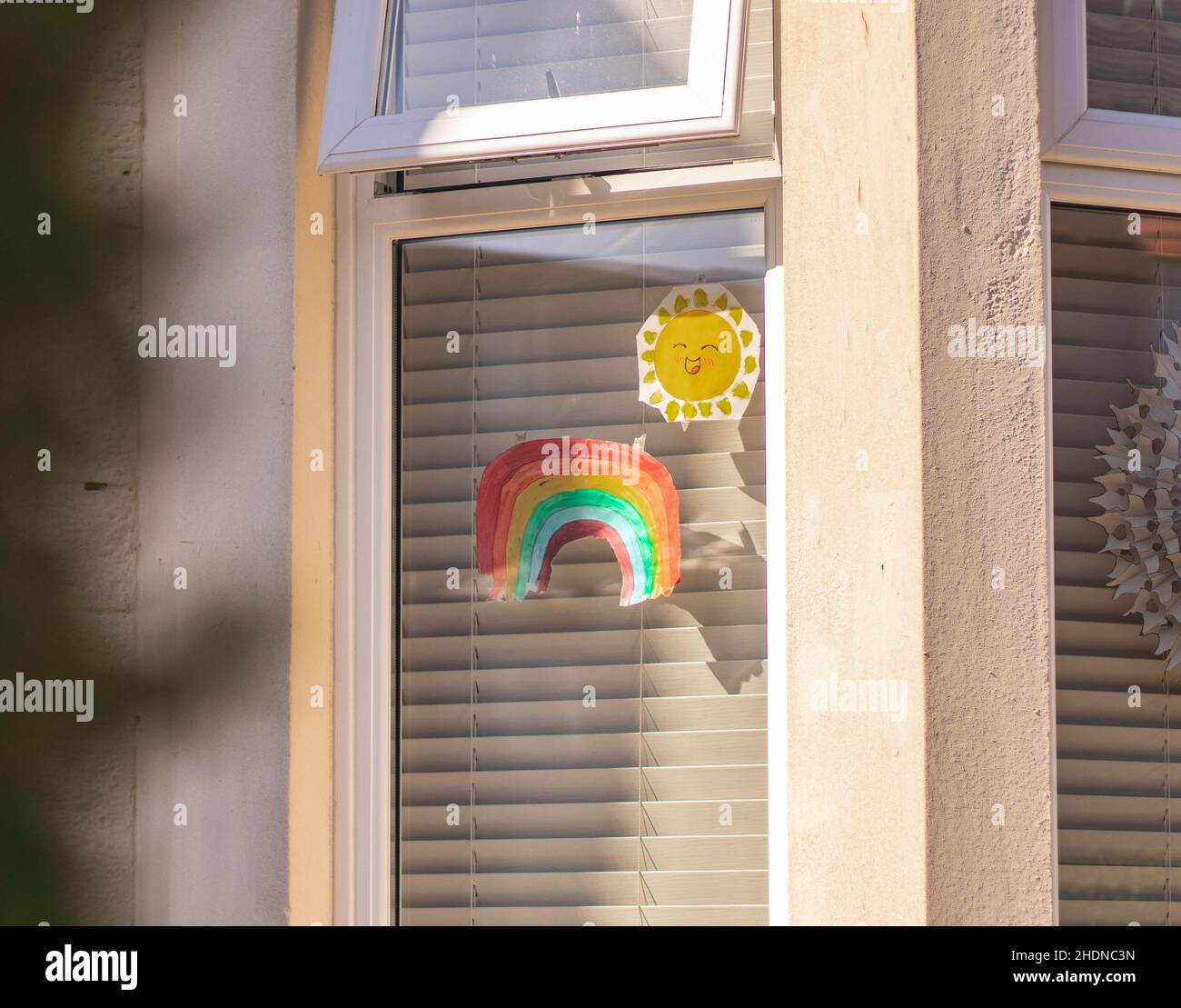 Sunshine drawing hi-res stock photography and images - Alamy