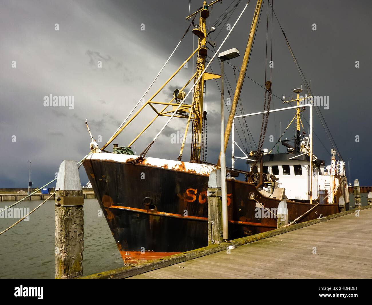 Oceanic mooring hi-res stock photography and images - Alamy