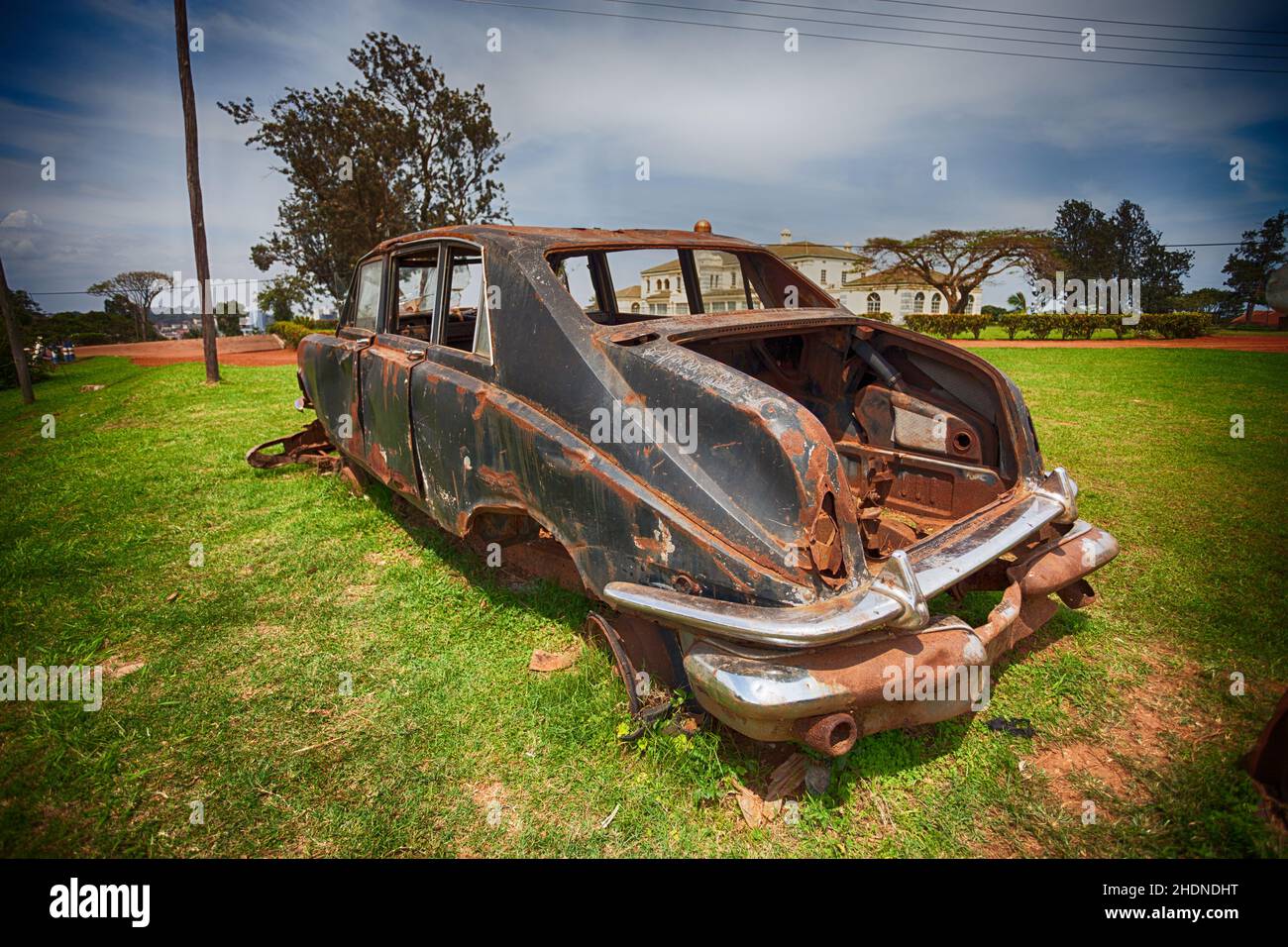 Old car wrecks hi-res stock photography and images - Alamy