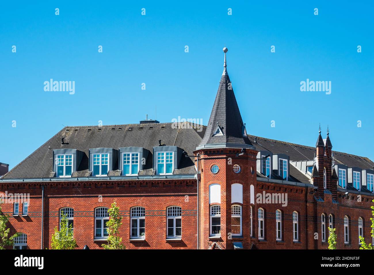 Clinker facades hi-res stock photography and images - Alamy