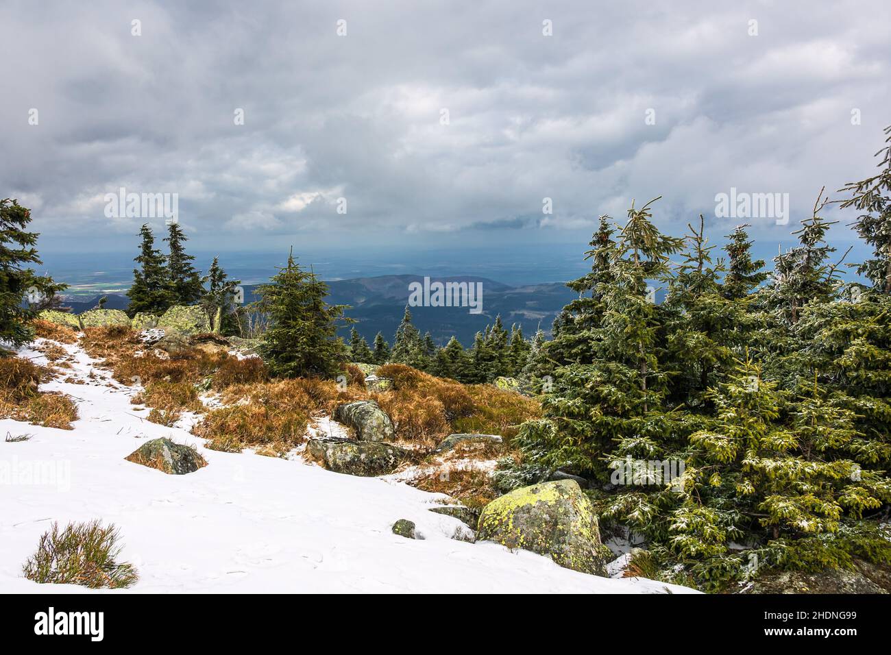 Resin mountains hi-res stock photography and images - Alamy