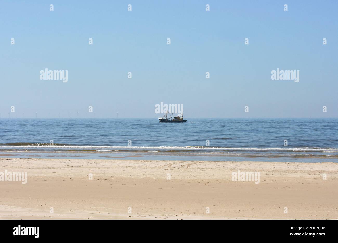 beach, sea, ship, beaches, seaside, seas, ships Stock Photo - Alamy