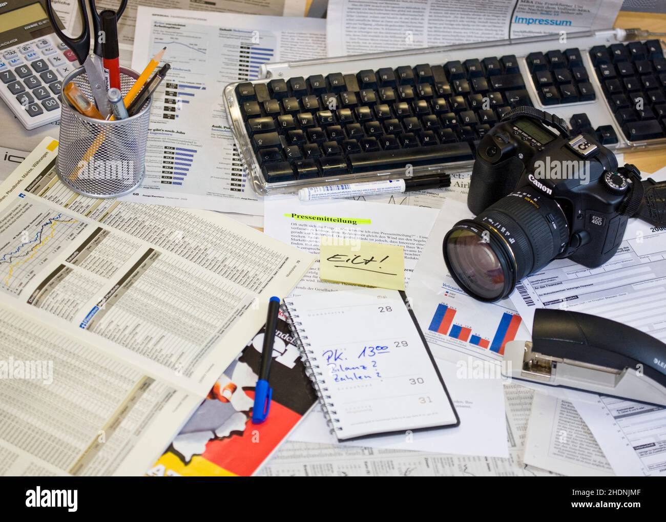 desk, workplace, disorder, desks, workplaces, workstation, disorders ...