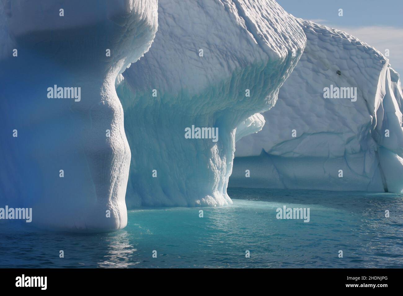 Cool colors iceberg hi-res stock photography and images - Alamy