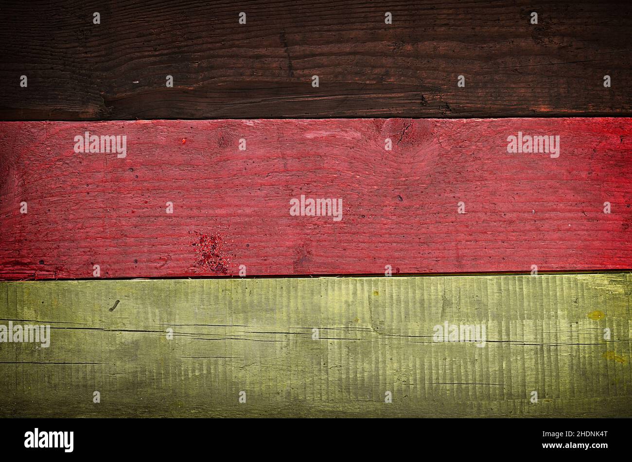 Red and gold flag hi-res stock photography and images - Alamy