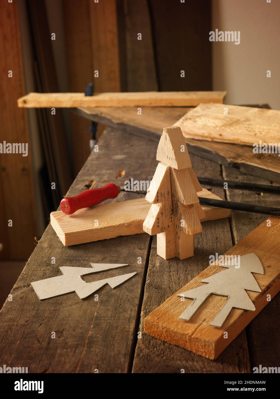 christmas tree, manufacturing, workbench, christmas trees, workbenchs ...