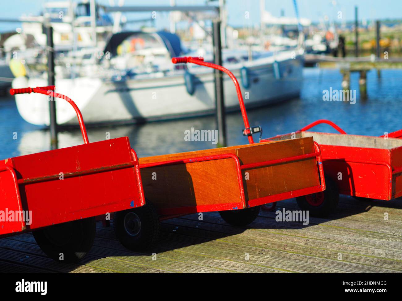 Hand cart trailer hi-res stock photography and images - Alamy