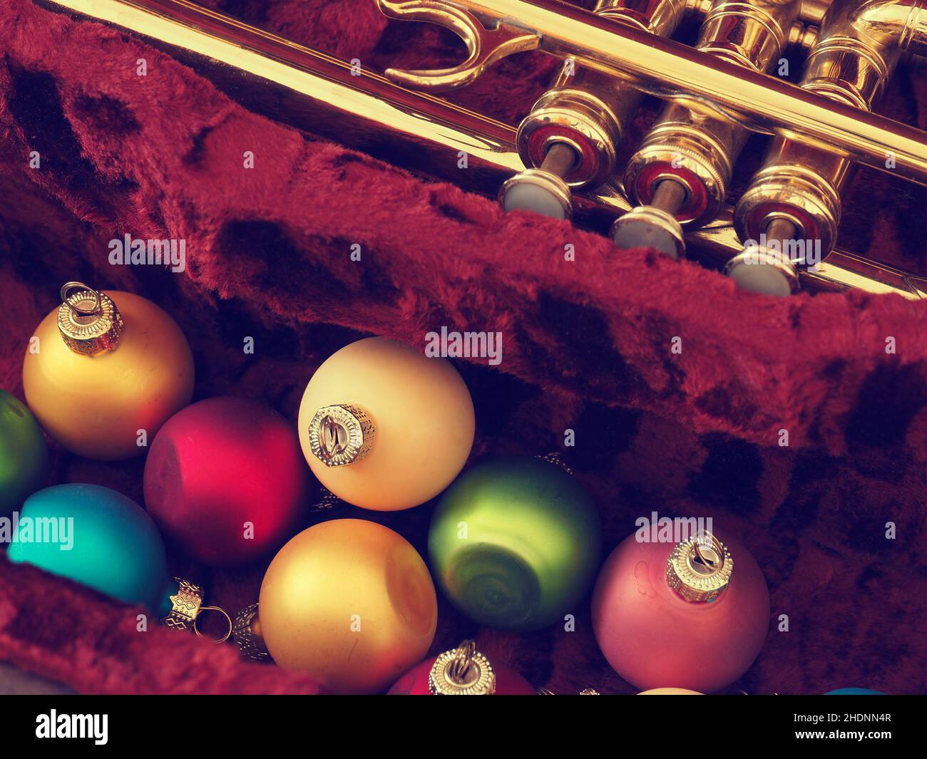 Fanfares hi-res stock photography and images - Alamy