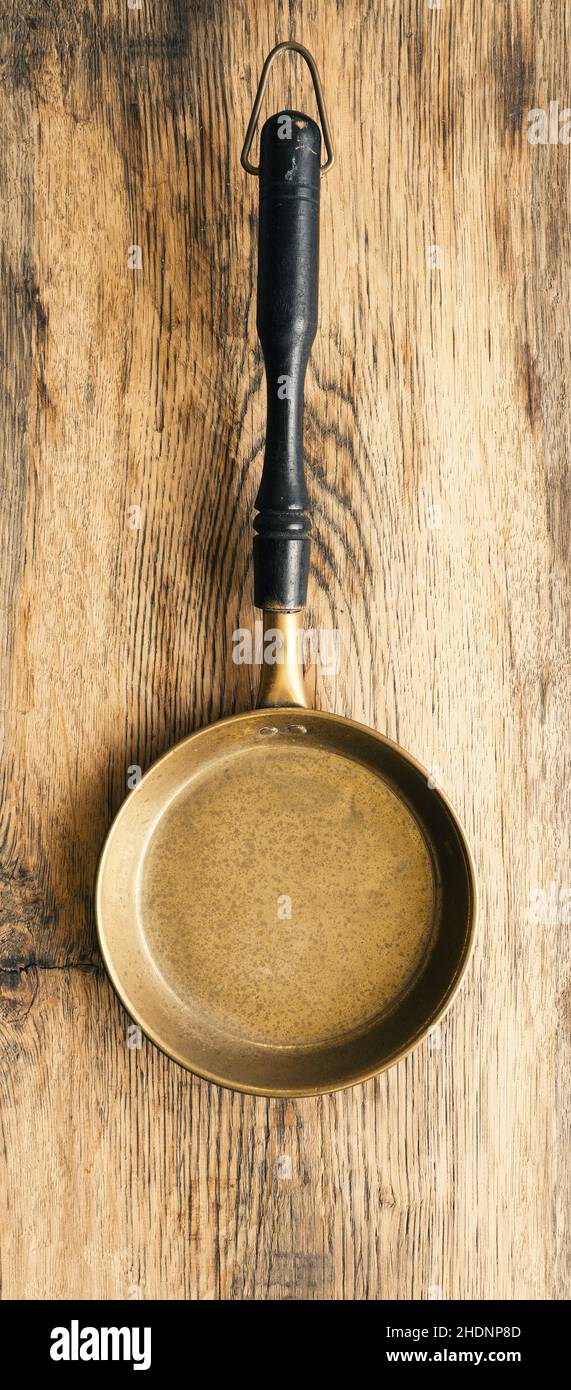 Pan brass hi-res stock photography and images - Alamy