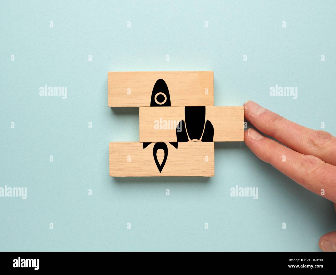 Sliding puzzle hi-res stock photography and images - Alamy