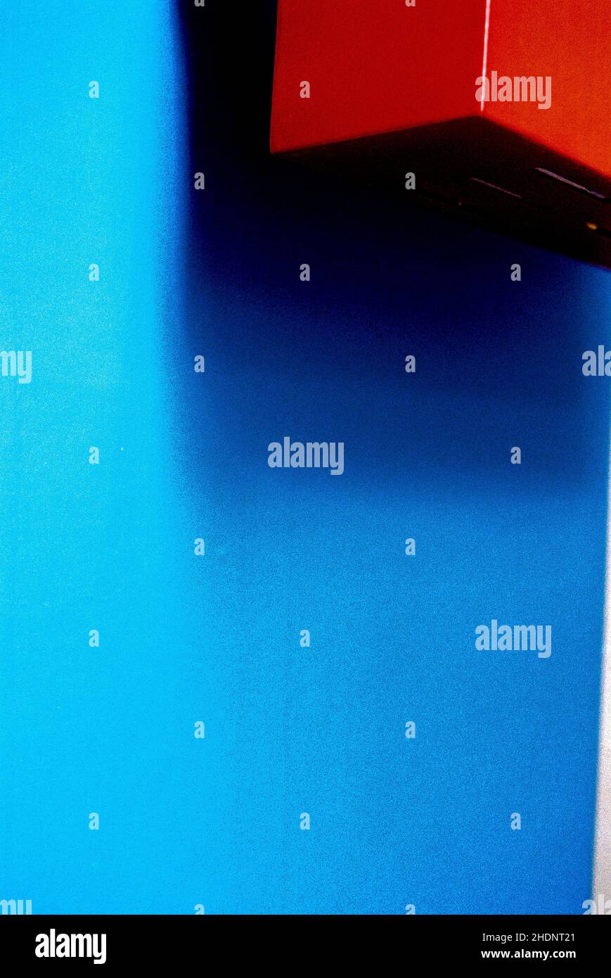 Vertical shot of the architectural details and the street art of ...