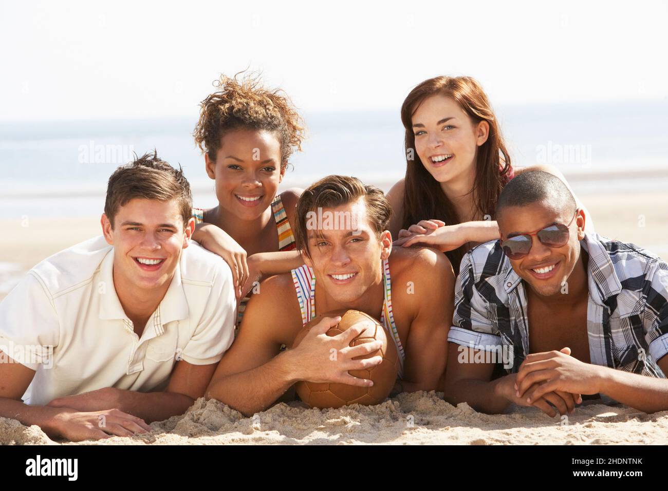 Male beach volleyball players hi-res stock photography and images - Alamy