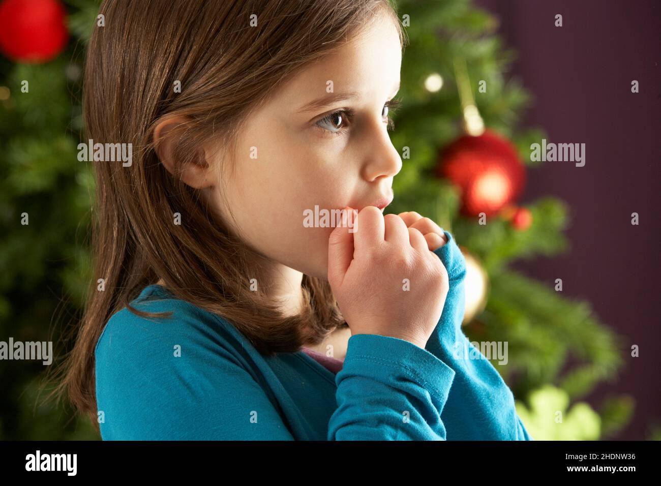 Children excited christmas eve hi-res stock photography and images - Alamy