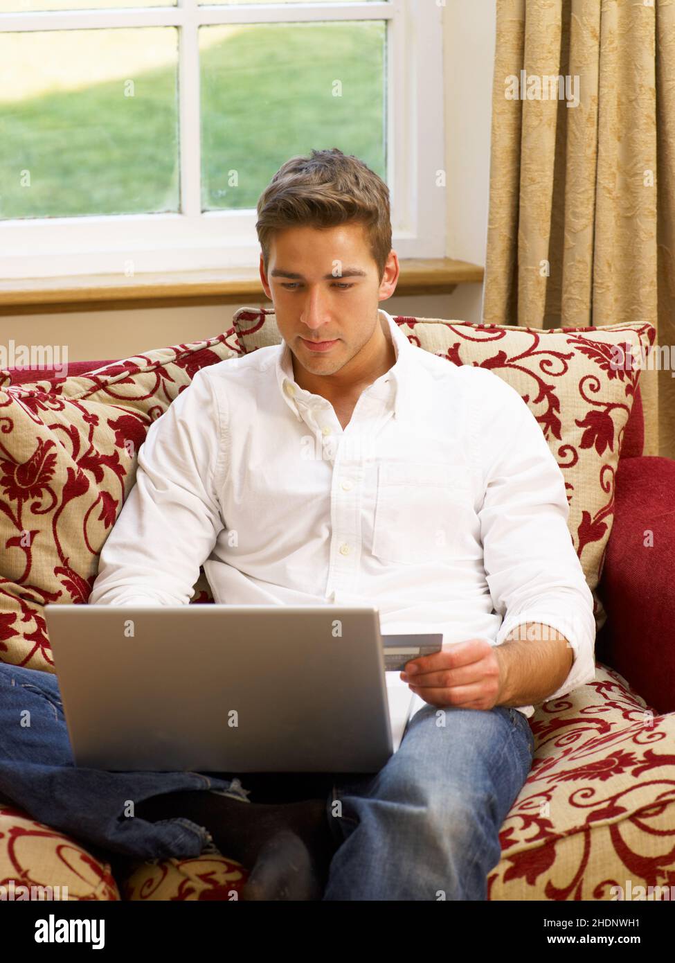 Shopping for men hi-res stock photography and images - Alamy