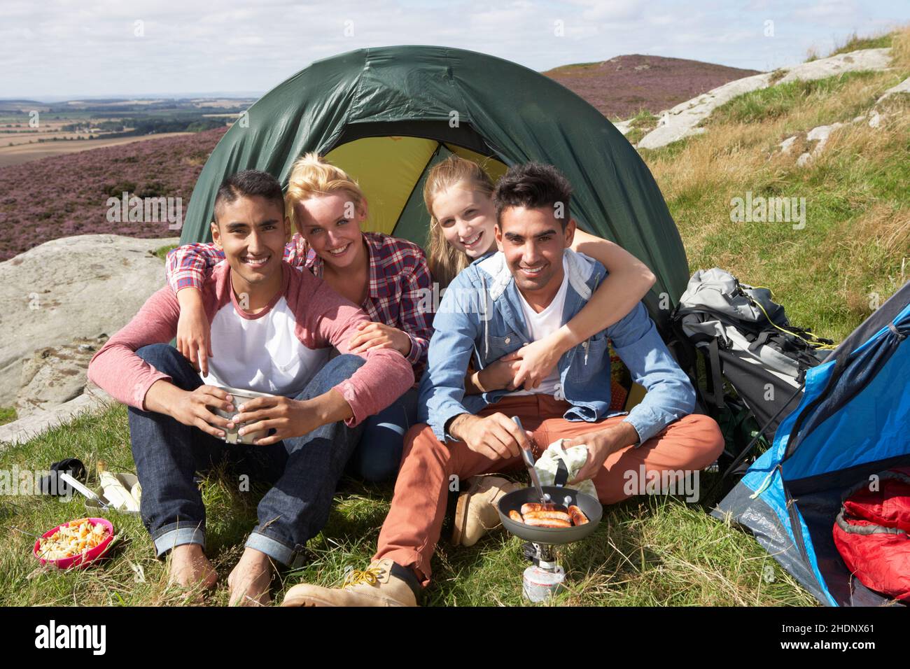 friends, camping, clique, friend, camper, camp, cliques Stock Photo - Alamy