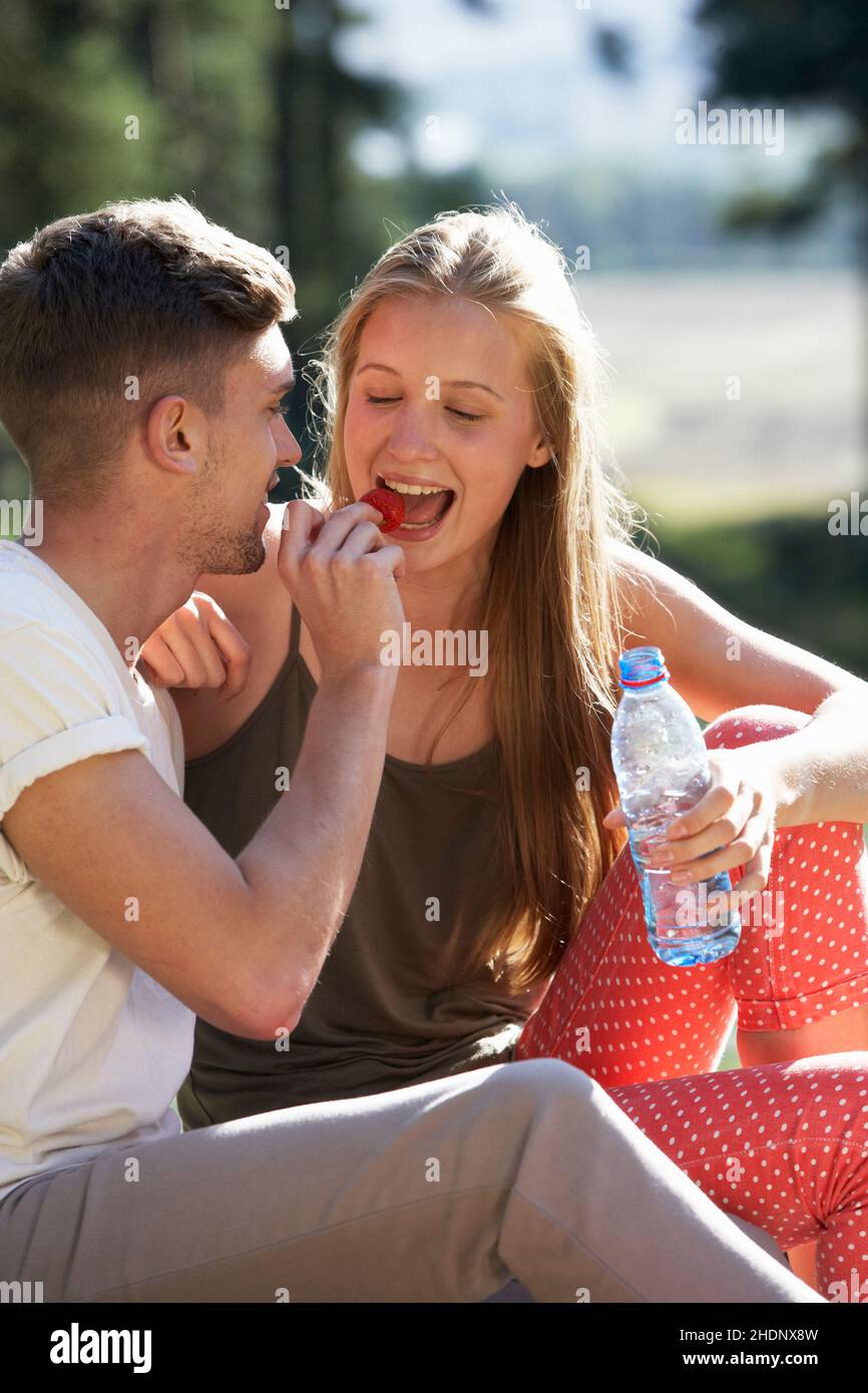 couple, love, loving, feeding, pairs, loves, romance, feed, feedings ...