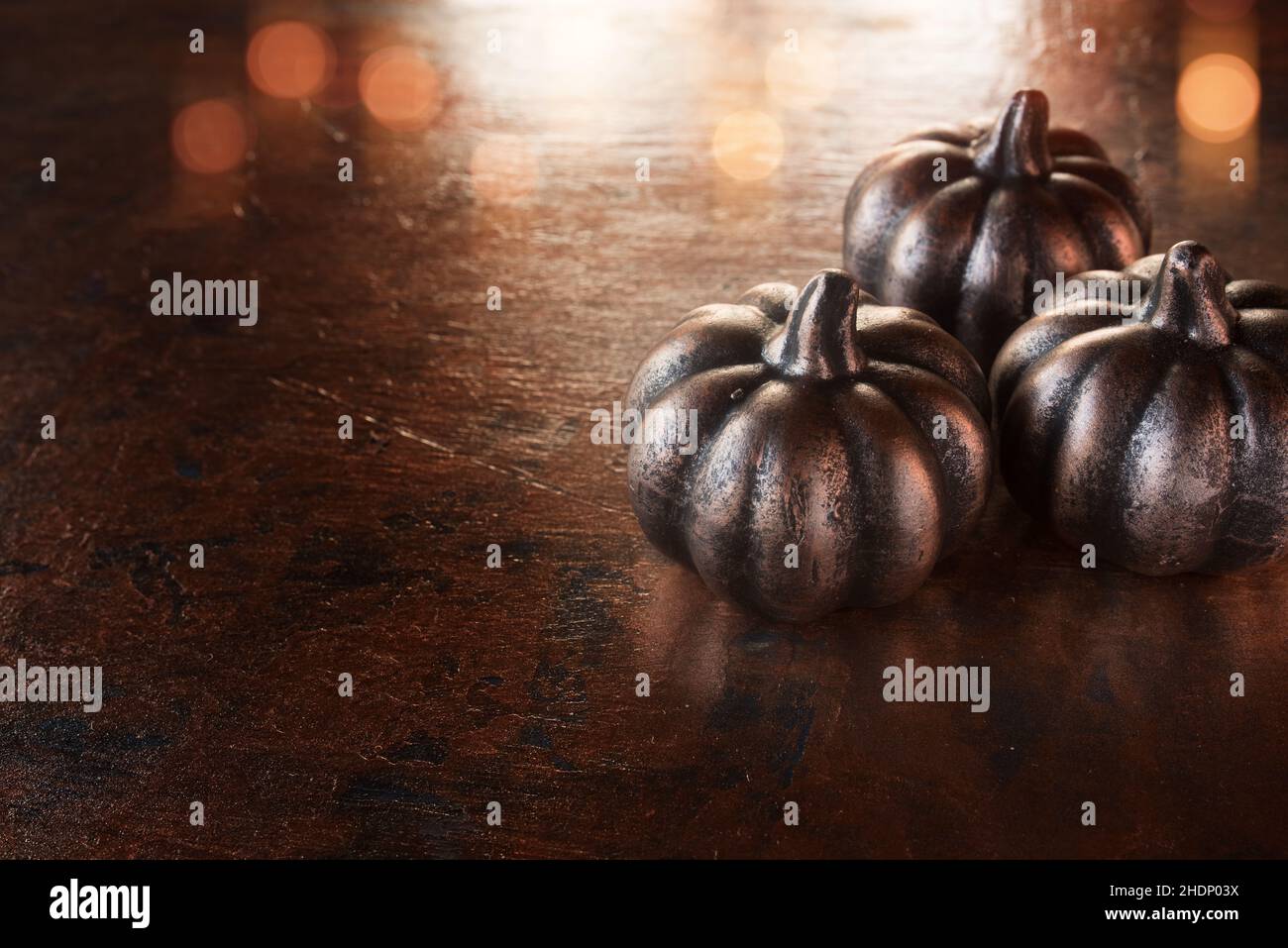 Copper decoration hi-res stock photography and images - Alamy