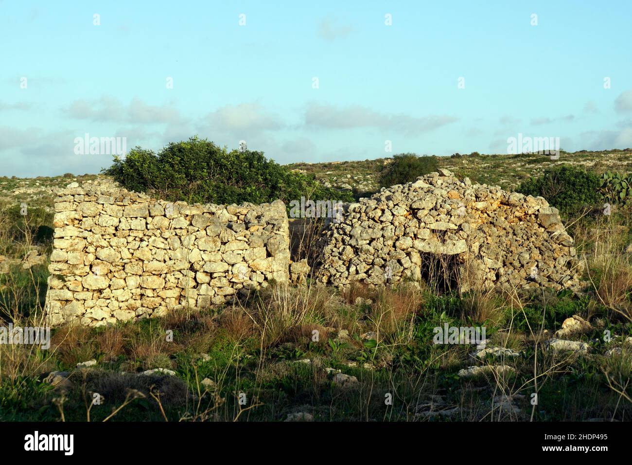 dry masonry wall, dry masonry walls Stock Photo - Alamy