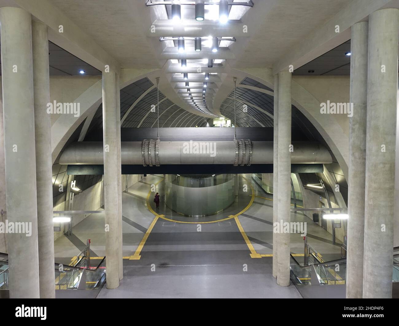 Cologne station building hi-res stock photography and images - Alamy