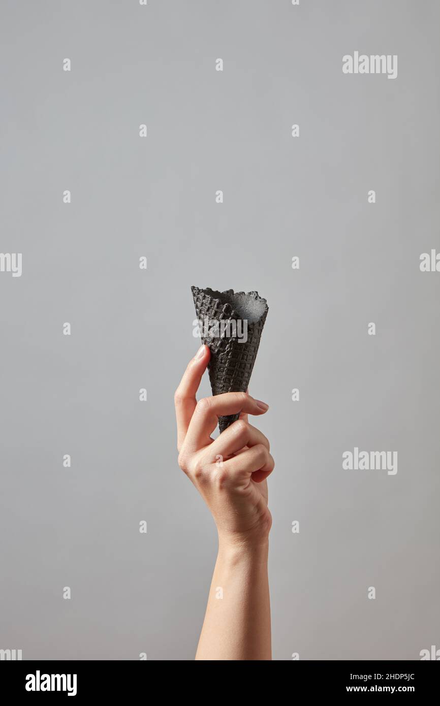 Cream colored bodies hi-res stock photography and images - Alamy