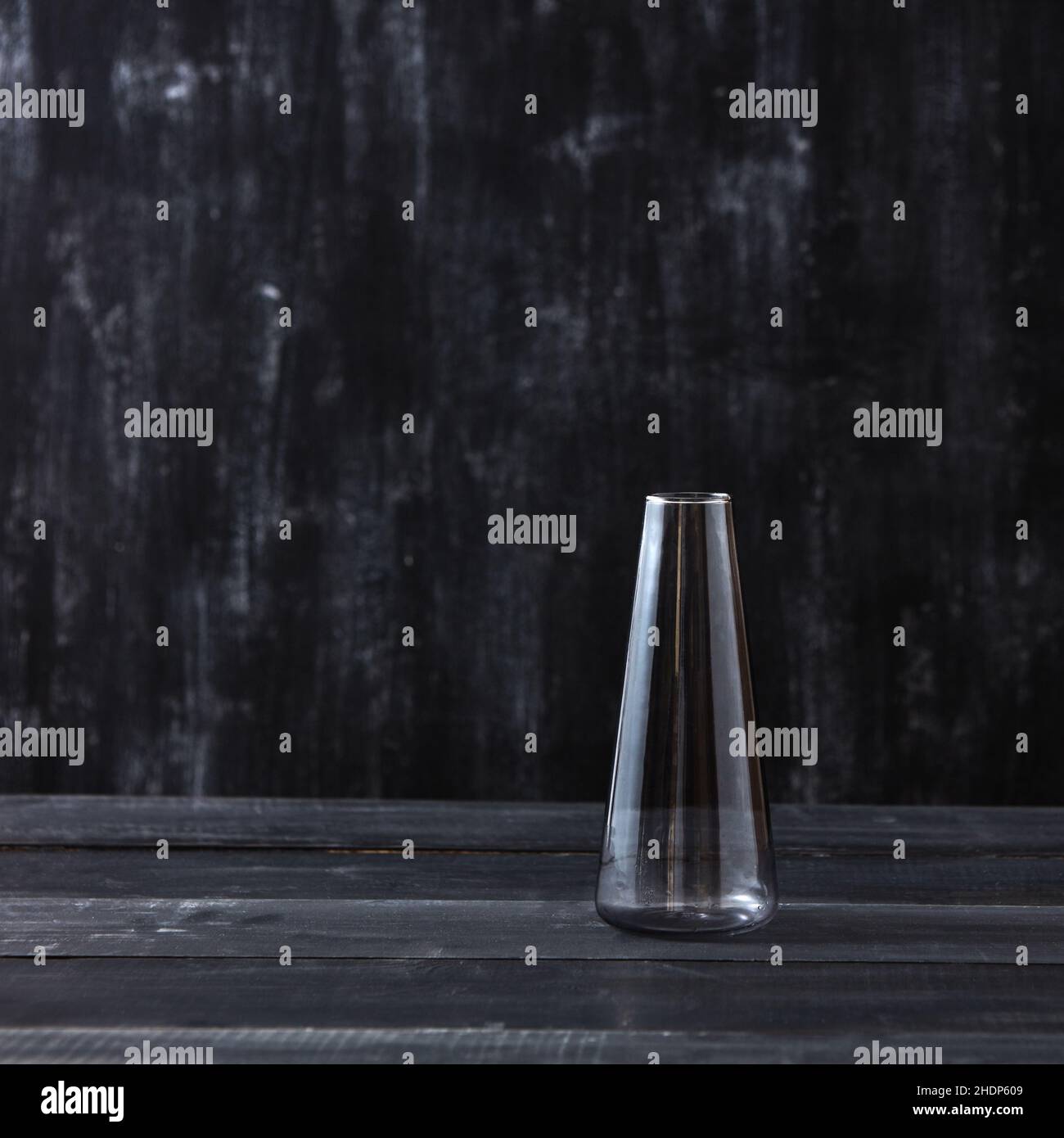 glass, vase, glass ware, shattered glass, vases Stock Photo - Alamy