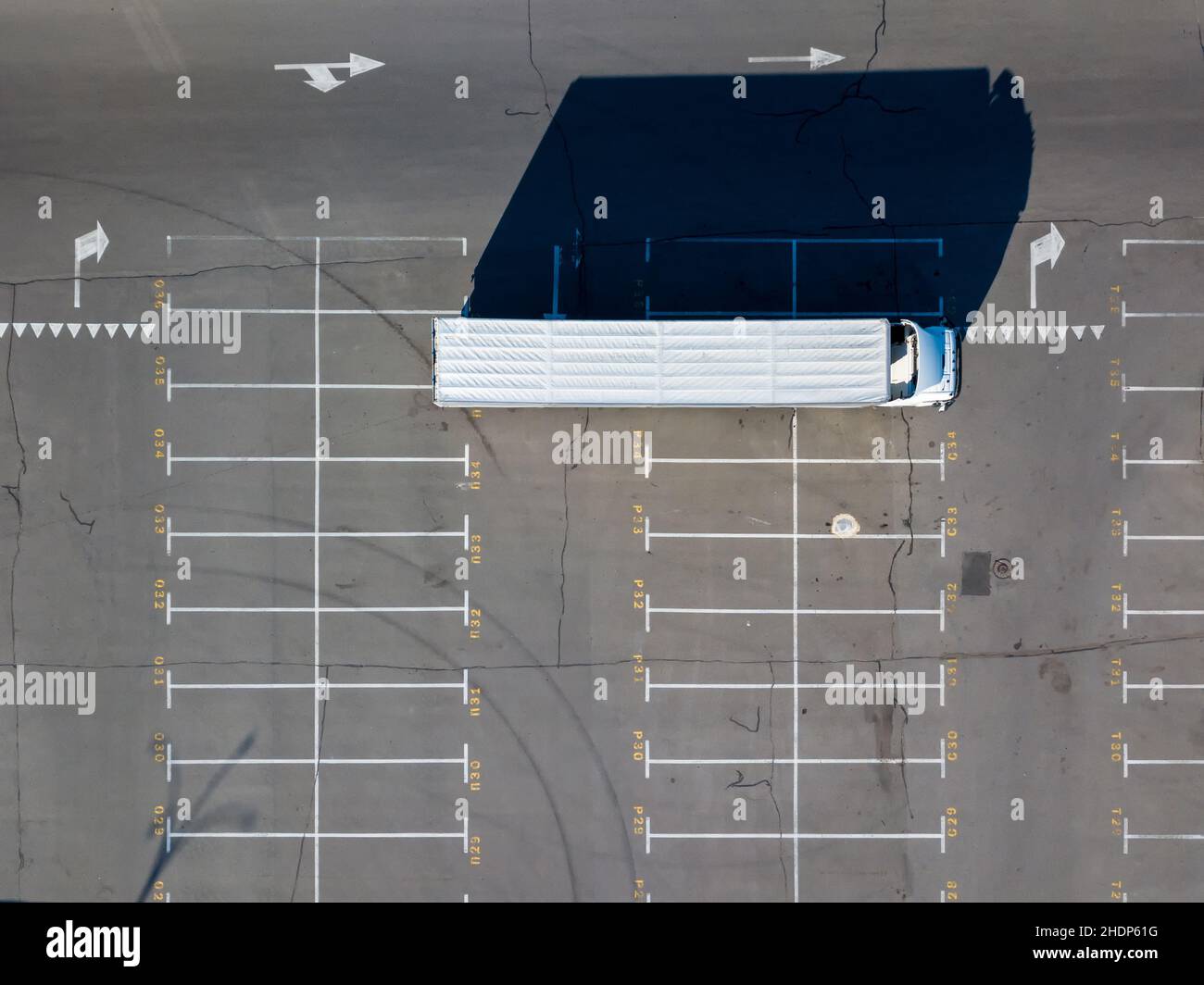 parking, parking lot, truck, parking district, parkings, car park, car ...