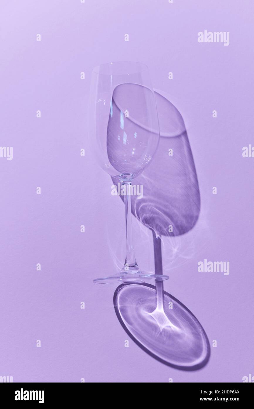 wine glass, shadow, glas ware, shadows Stock Photo - Alamy