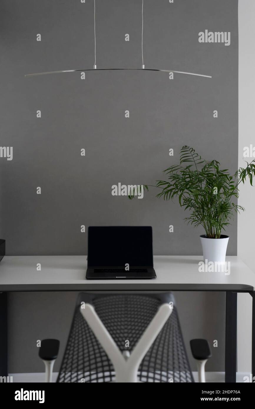 Office computers lights hi-res stock photography and images - Alamy