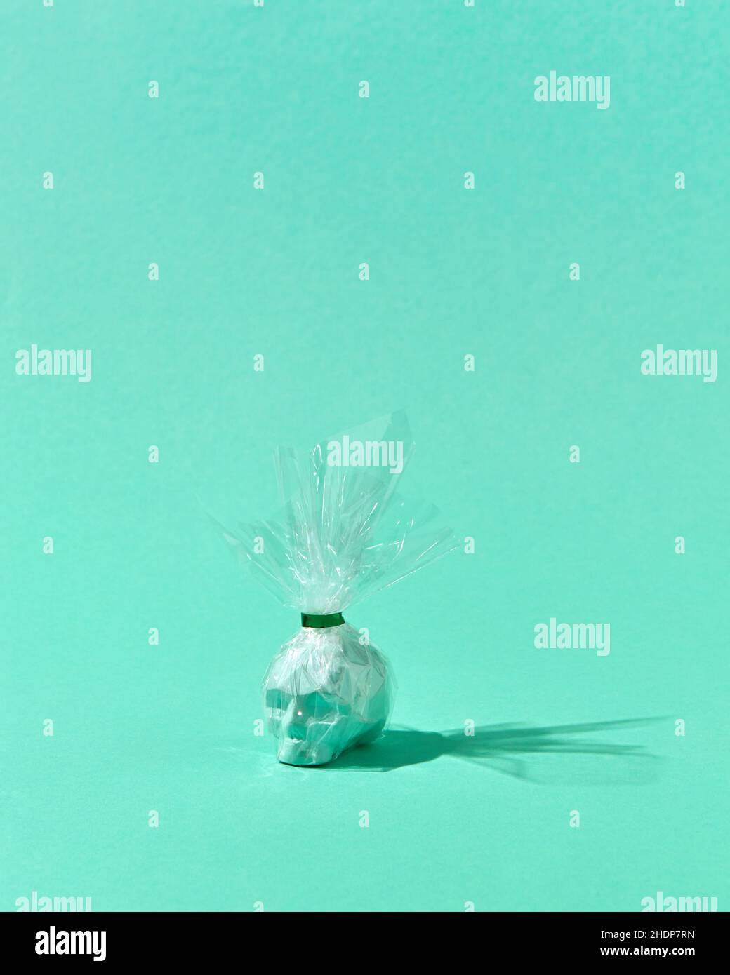 gift, skull, gifts, present, skulls Stock Photo - Alamy