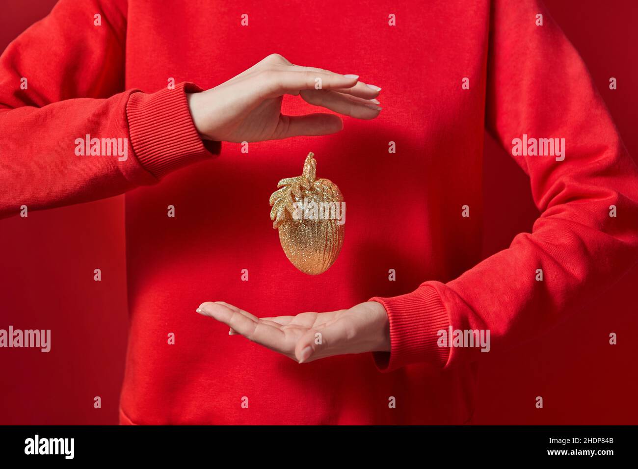 The gilded acorn hi-res stock photography and images - Alamy