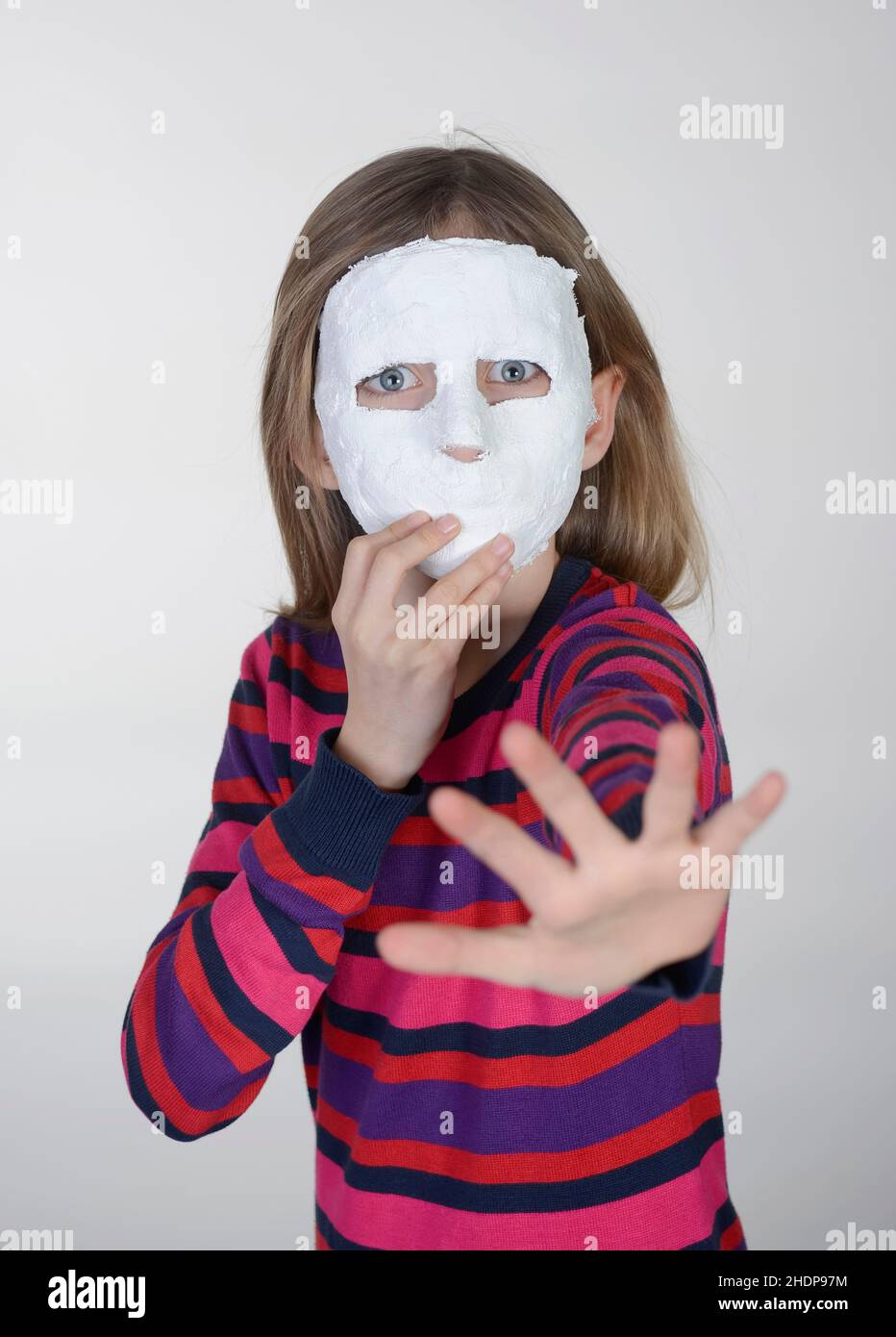 Anonymous girl child hi-res stock photography and images - Alamy