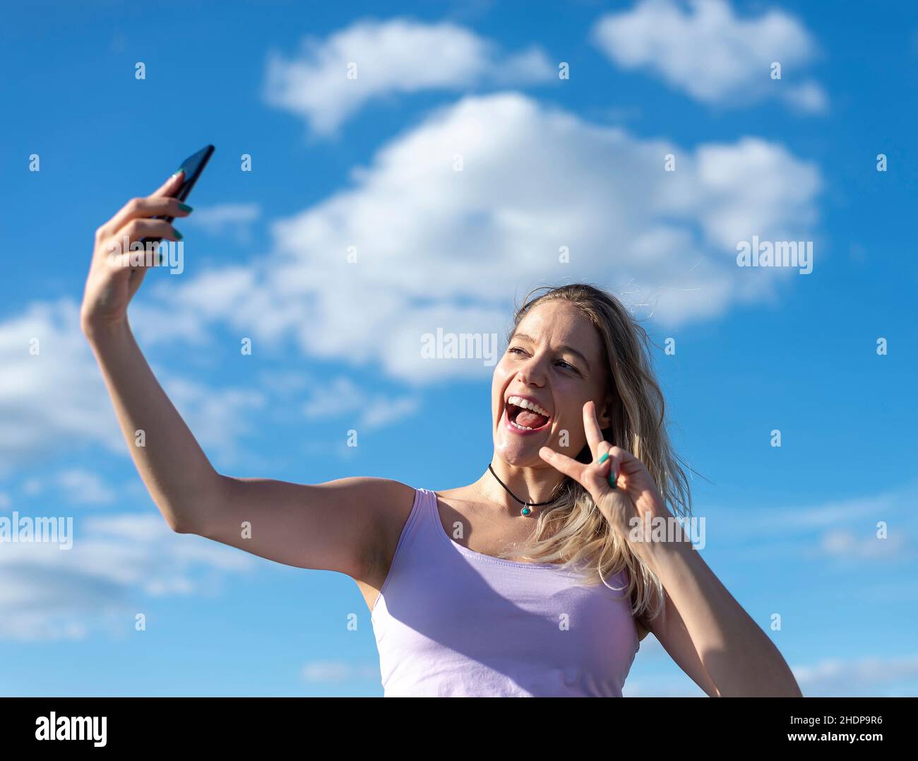 woman, victory sign, selfie, female, ladies, lady, women, victory signs ...
