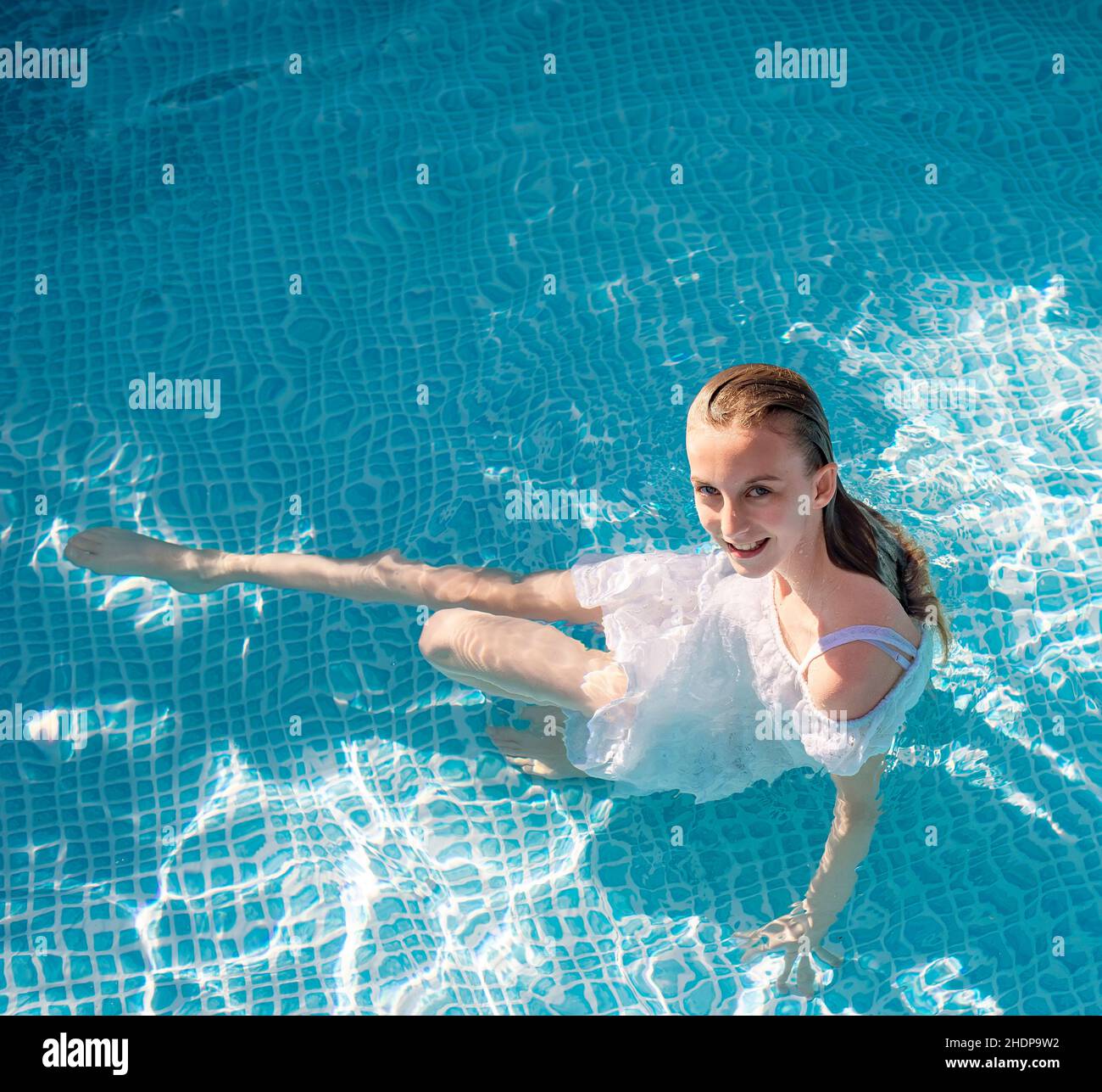 girl, cooling, swimming pool, girls, pools Stock Photo - Alamy