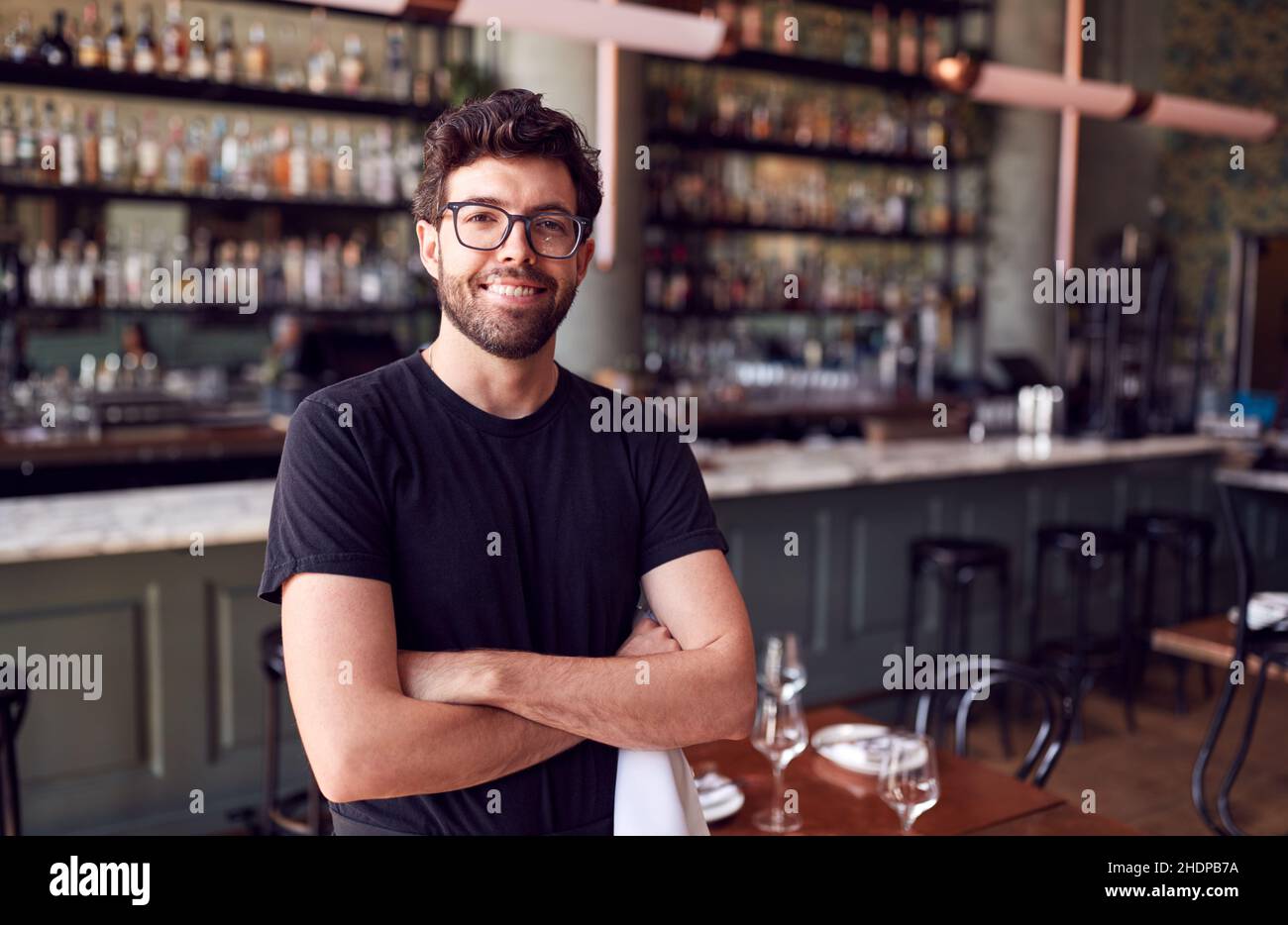 smiling, restaurant, owner, smile, restaurants, owners Stock Photo - Alamy