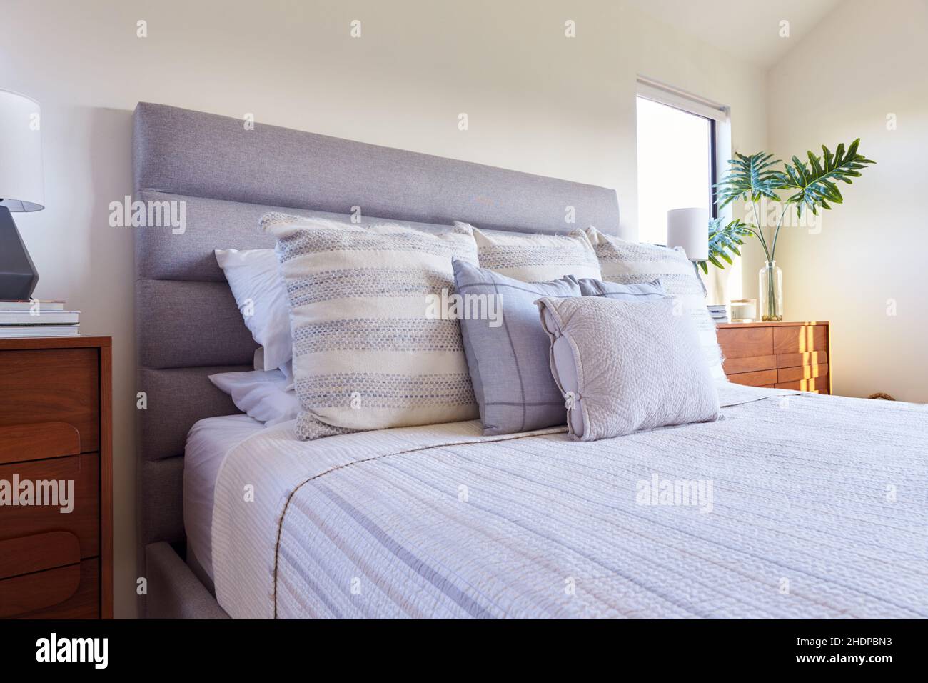 modern, bedroom, moderns, bedrooms Stock Photo - Alamy