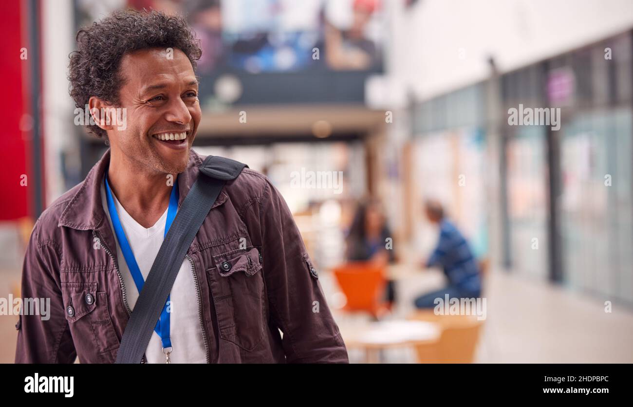 man, portrait, teacher, guy, men, portraits, school presenter, teachers ...