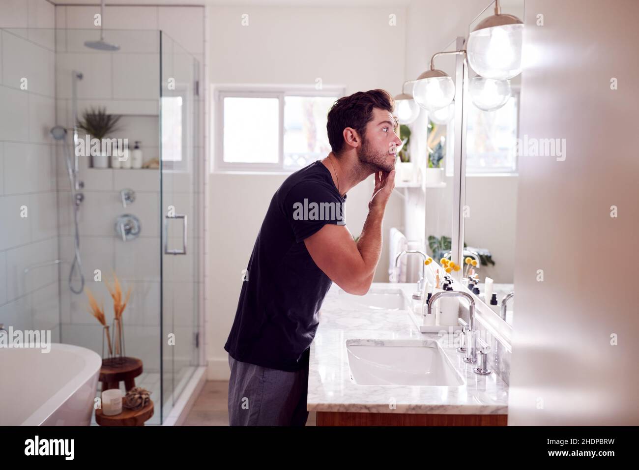 man, domestic life, home, bathroom, guy, men, at home, domestic lifes ...